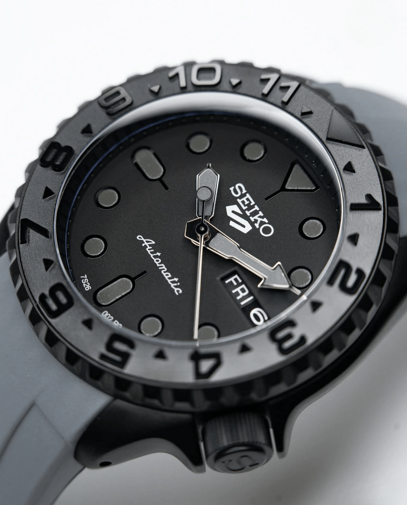 Custom Seiko Mod SKX Stealth Grey – ZJani Mods
